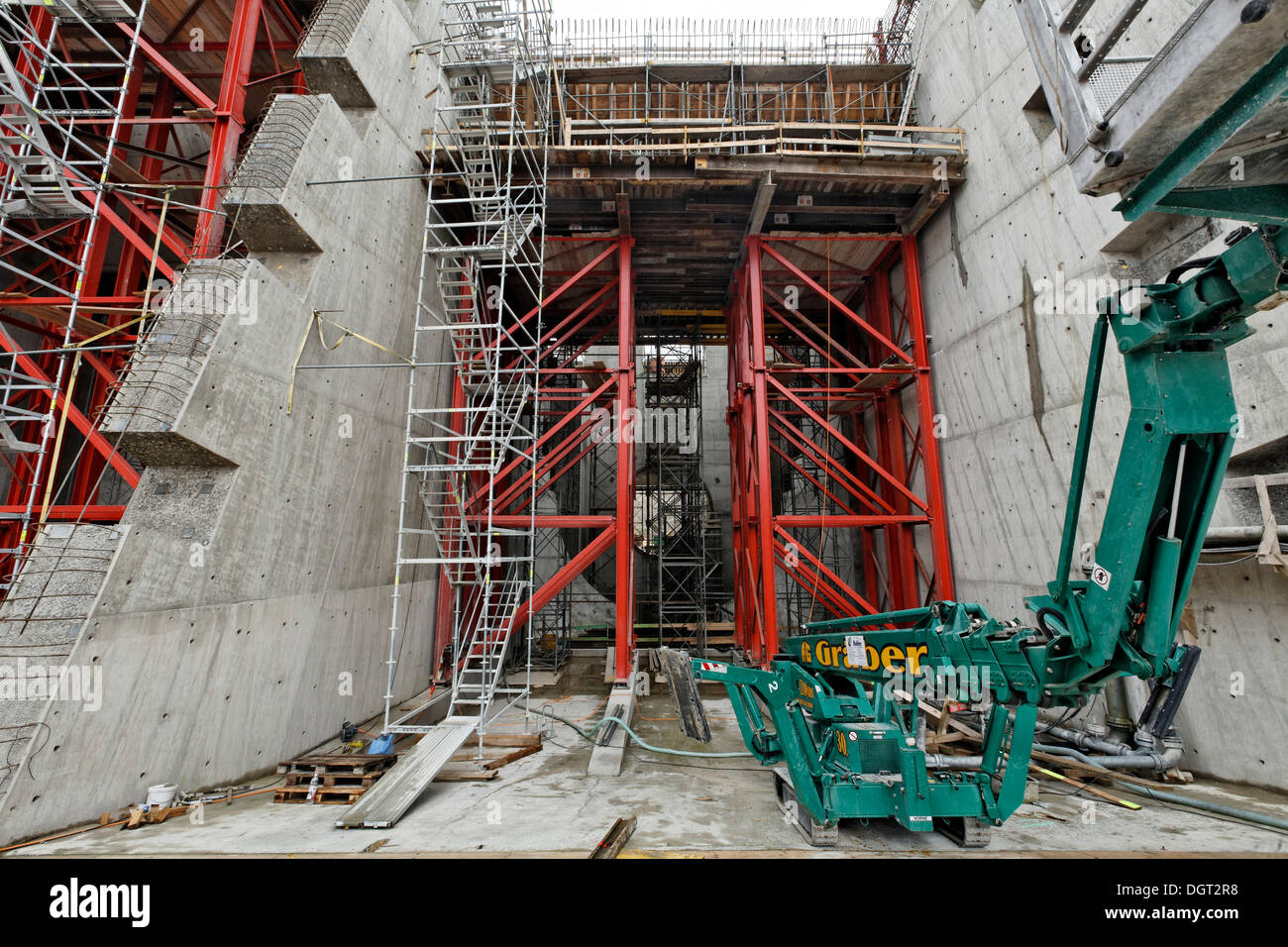 Construction hydroelectric power plant High Resolution Stock ...