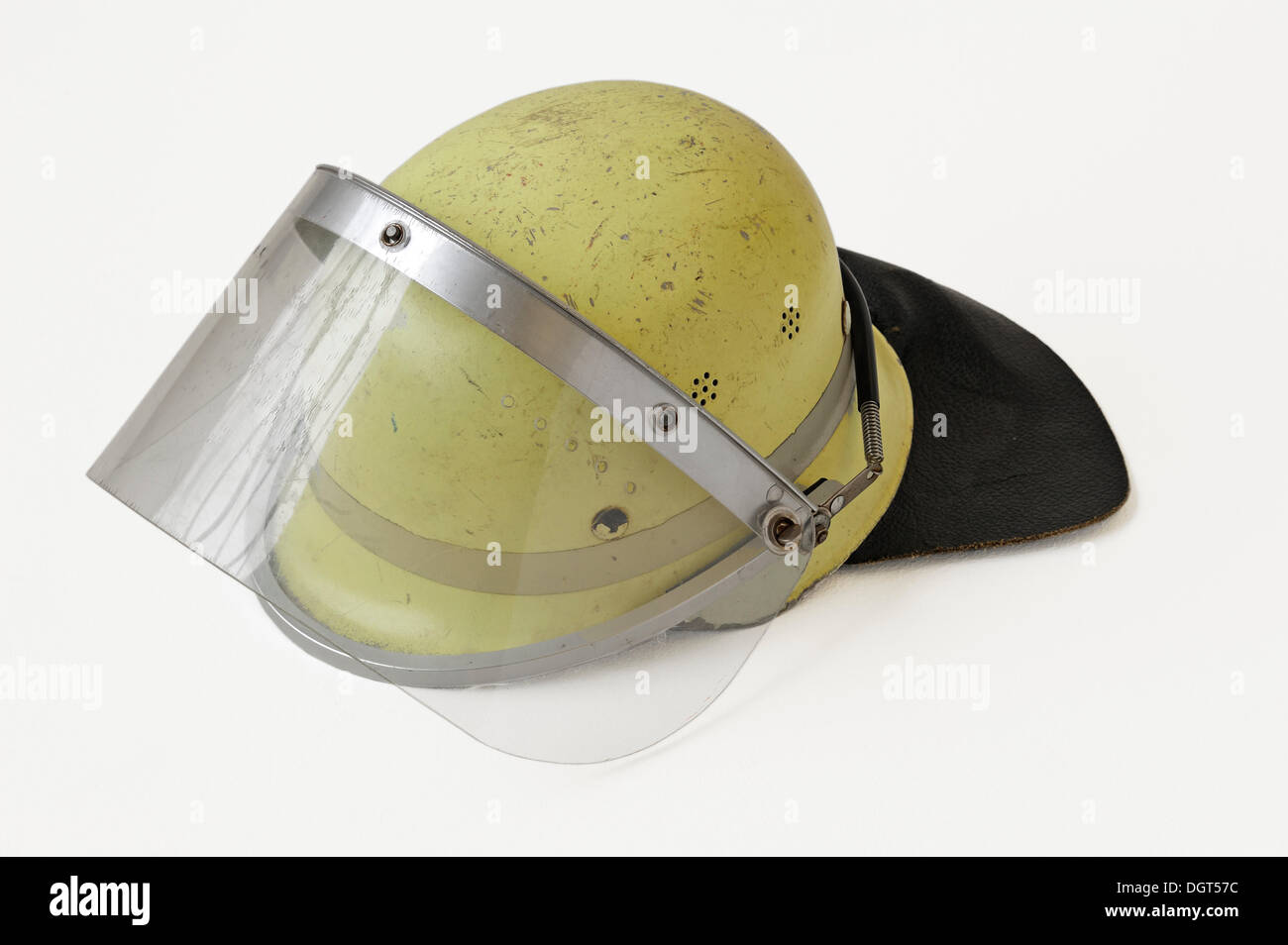 Firemans helmet hi-res stock photography and images - Alamy