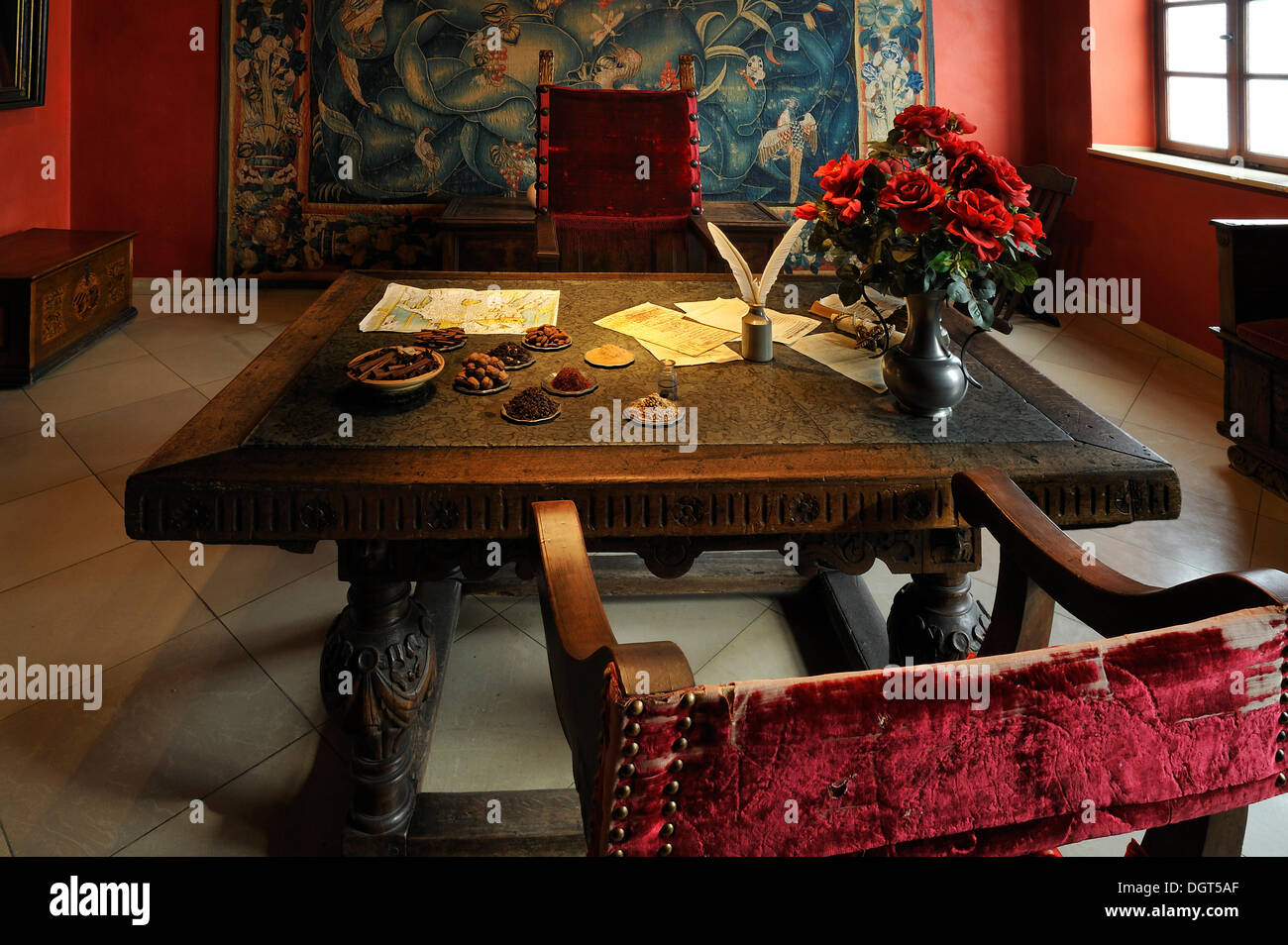 A 16th century room hi-res stock photography and images - Alamy