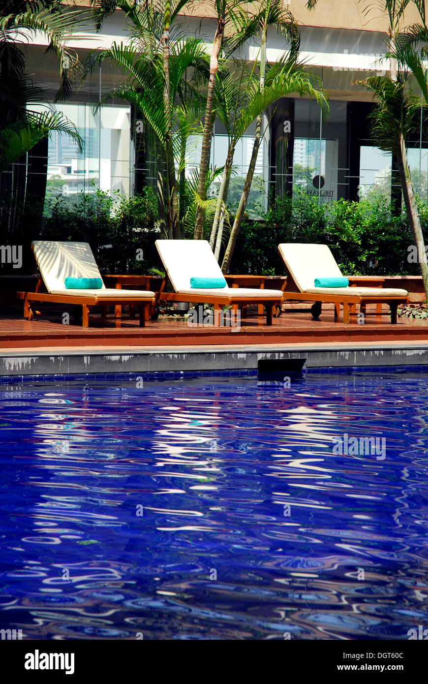 Ramada plaza riverside hotel hi-res stock photography and images - Alamy
