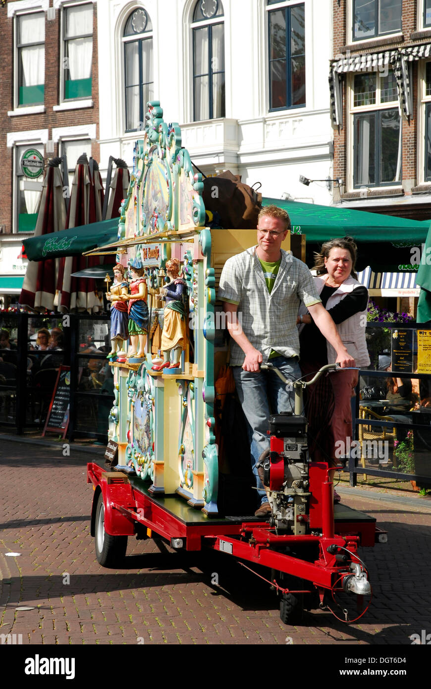 Mobile barrel organ on the market square of Gouda, Zuid-Holland, South ...