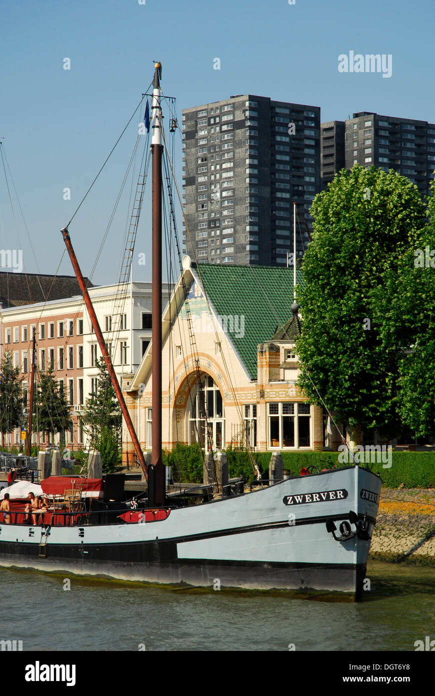 Traditional dutch sailing boat hi-res stock photography and images - Alamy