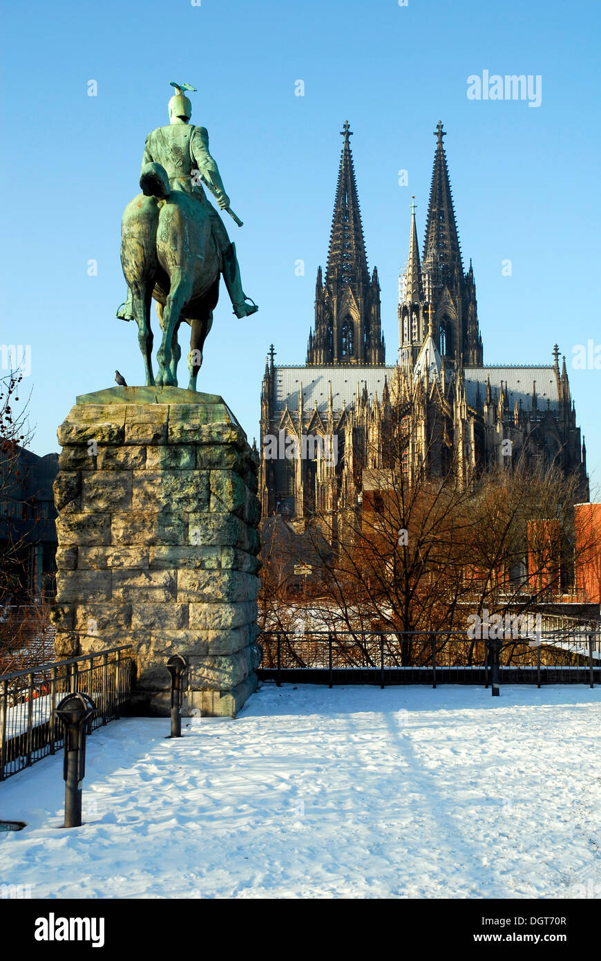 Equestrian statue of Emperor Wilhelm II in the snow, in the back the ...