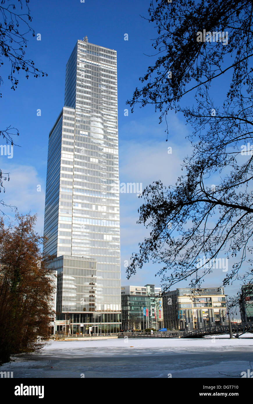 Koelnturm skyscraper, modern architecture in the Mediapark, Cologne ...