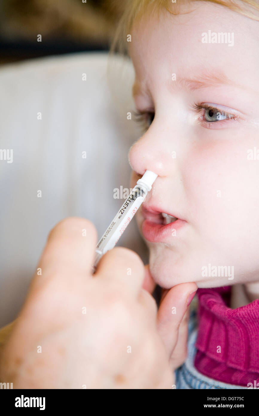 Child flu spray hi-res stock photography and images - Alamy