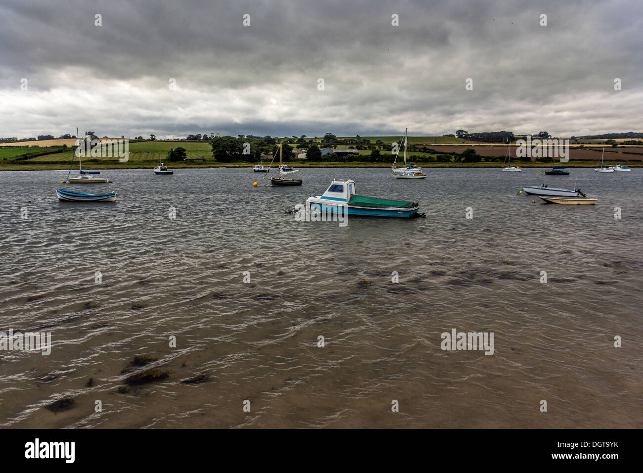 Small boats in the distance hi-res stock photography and images - Alamy