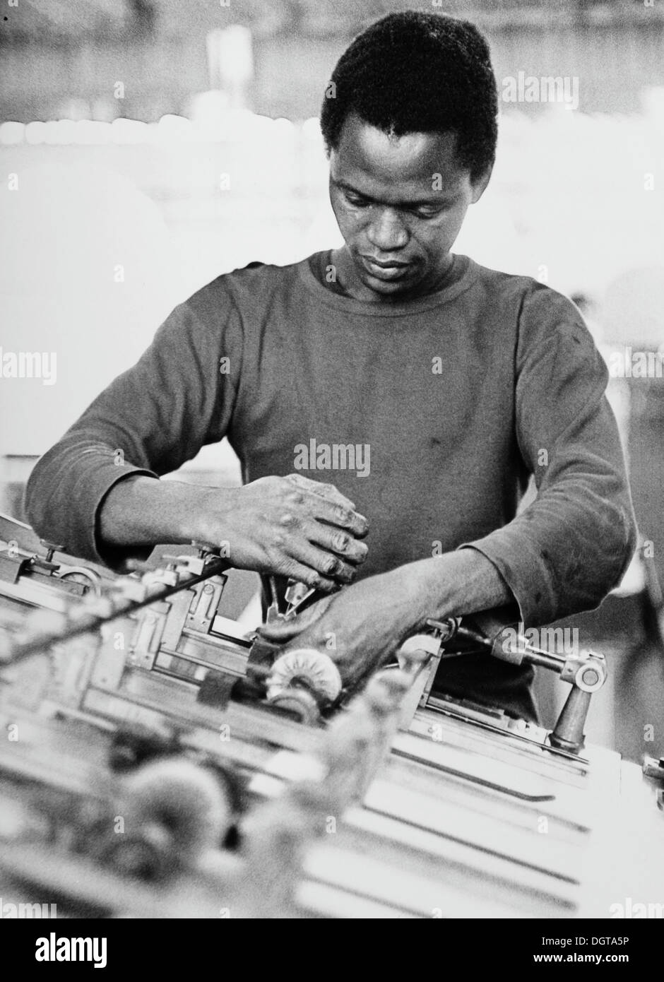 Bookbinding labour hi-res stock photography and images - Alamy