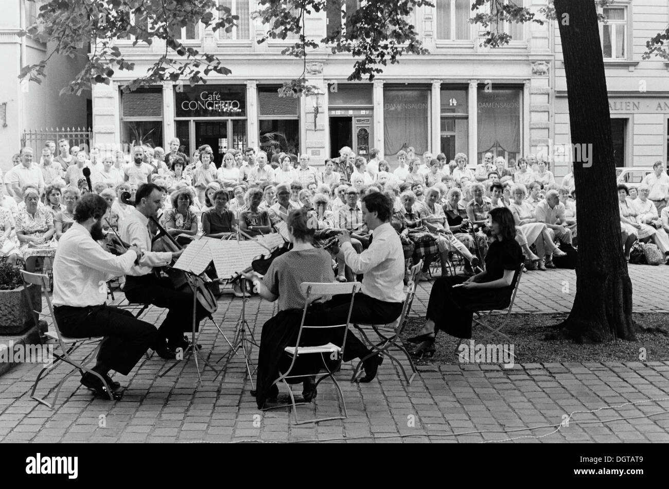 Bach Festival in front of the St. Thomas Church, Leipzig, East Germany ...