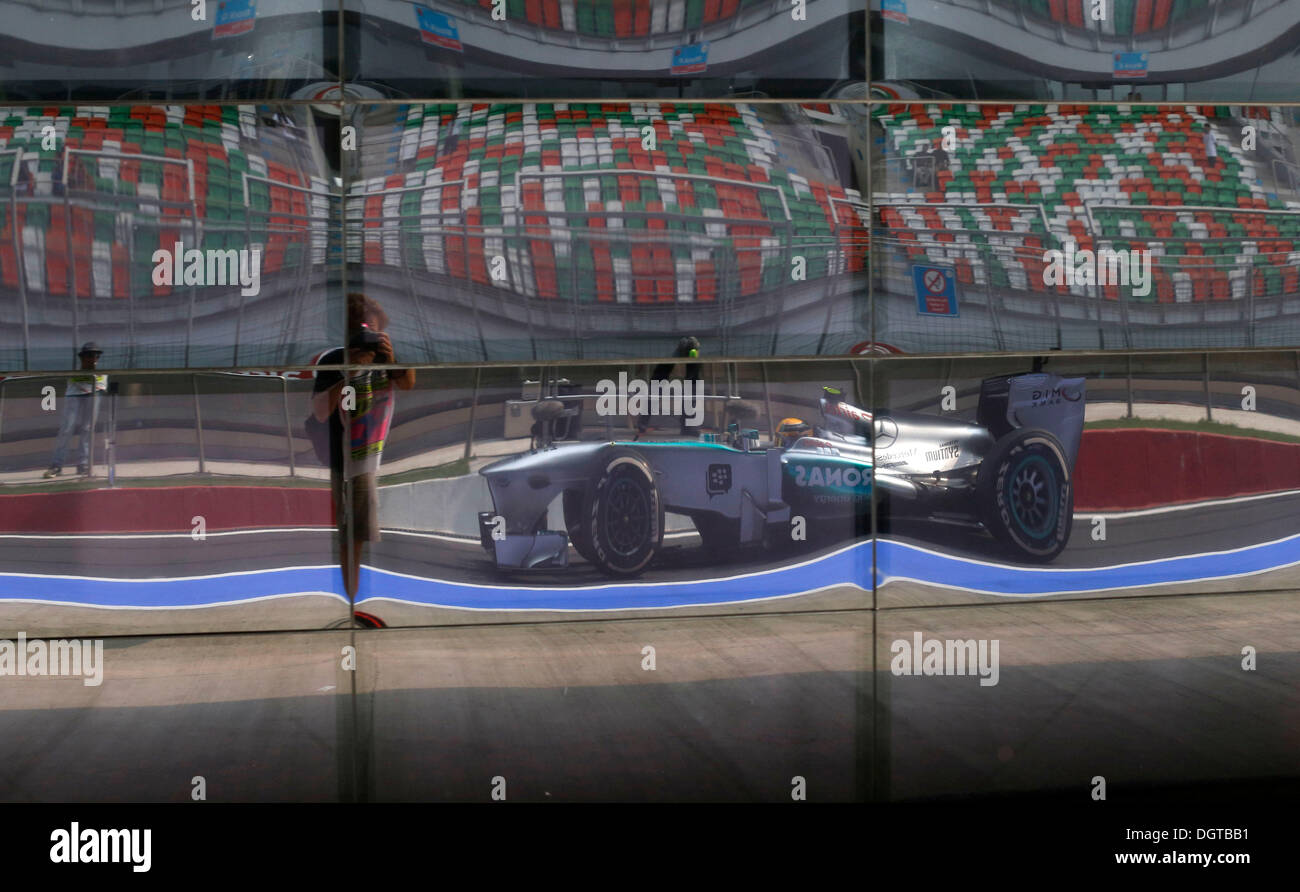 Greater Noida, India. 25th Oct, 2013. Motorsports: FIA Formula One ...