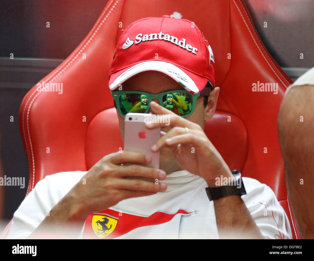 Greater Noida, India. 25th Oct, 2013. Motorsports: FIA Formula One ...