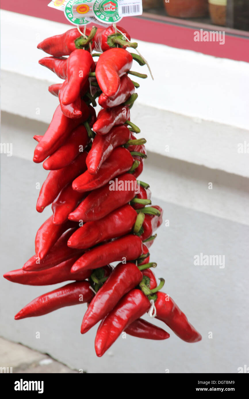 Chilli string hi-res stock photography and images - Alamy