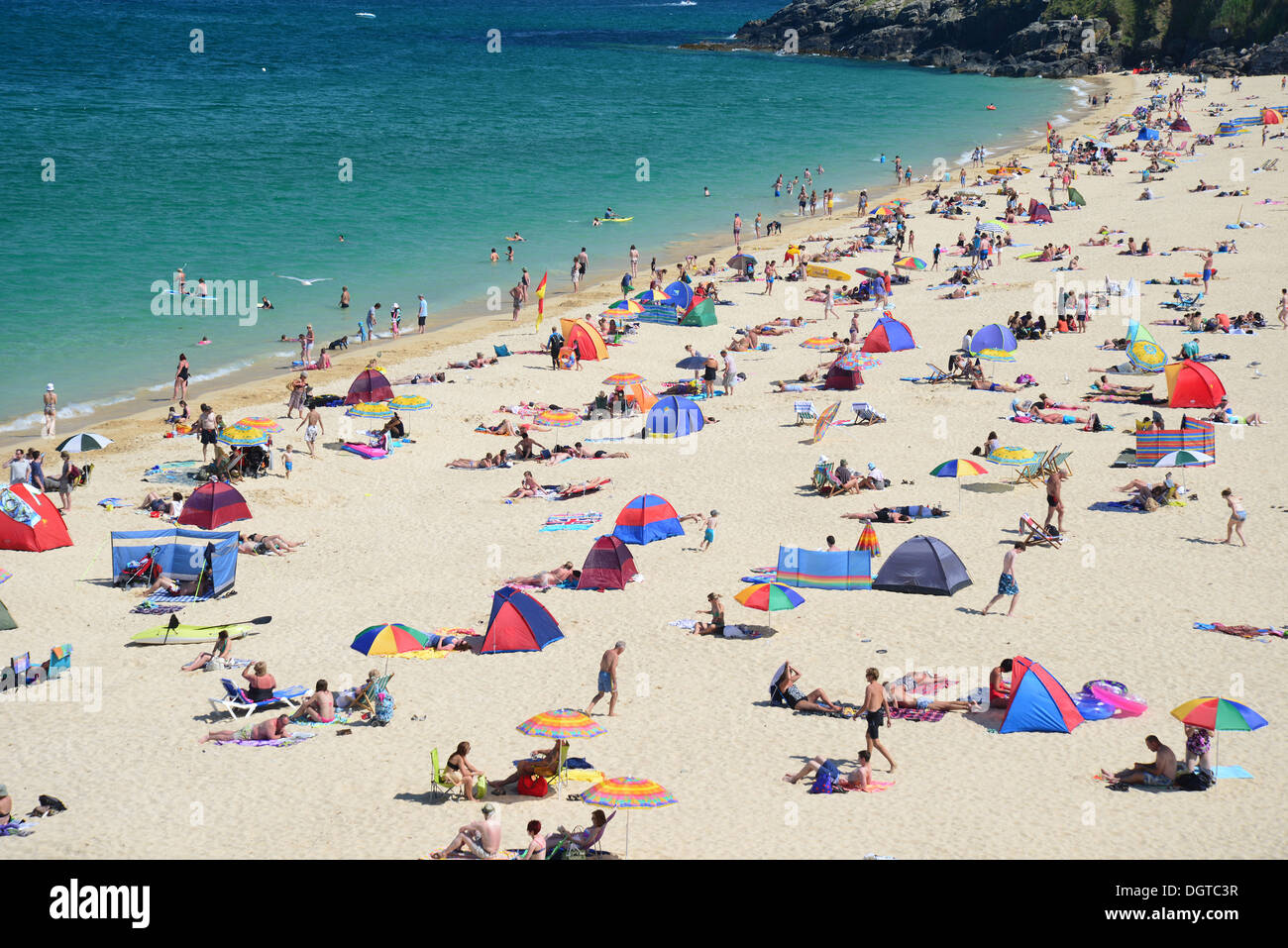 Cornwall Crowded Beaches High Resolution Stock Photography and Images ...