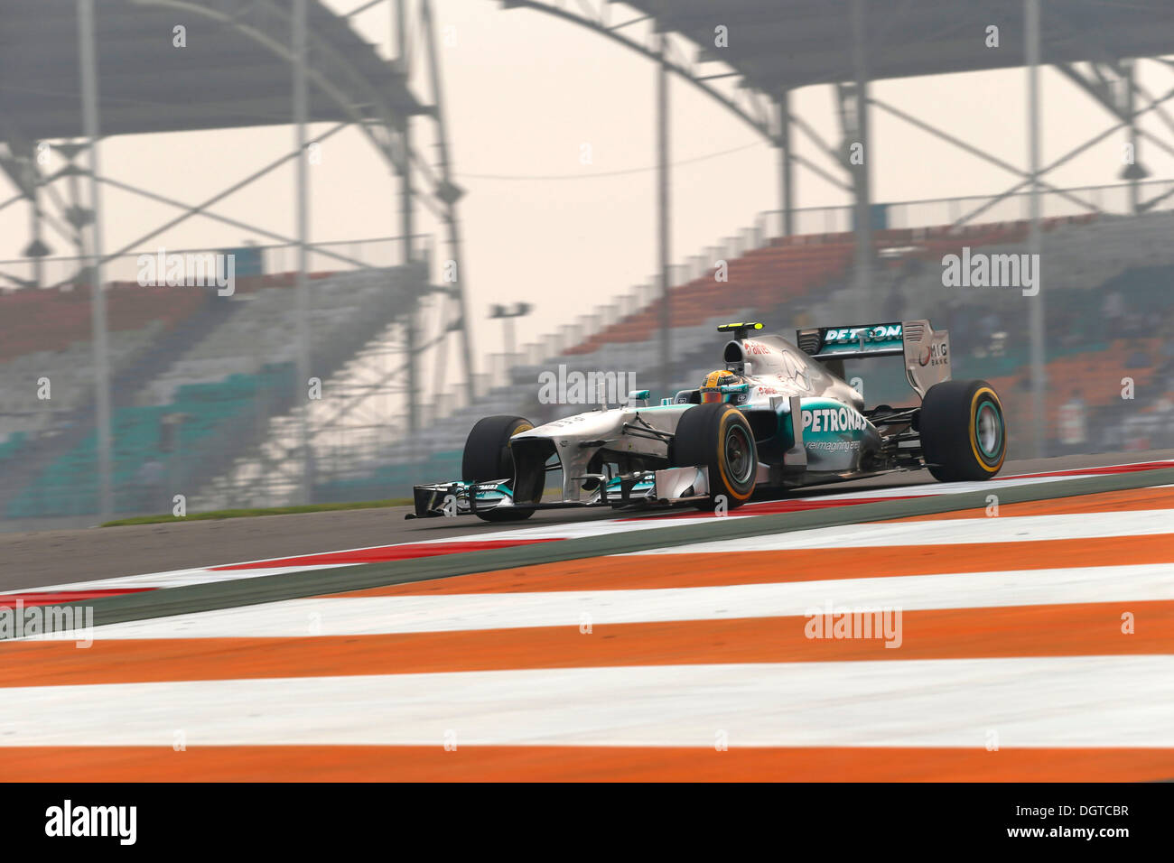 Greater Noida, India. 25th Oct, 2013. Motorsports: FIA Formula One ...