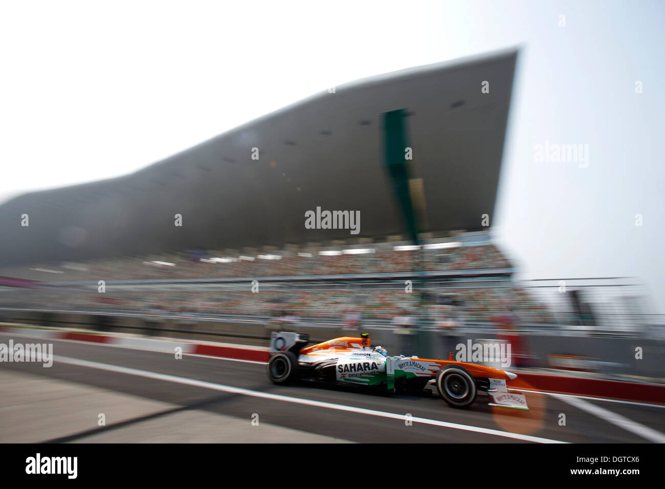 Greater Noida, India. 25th Oct, 2013. Motorsports: FIA Formula One ...