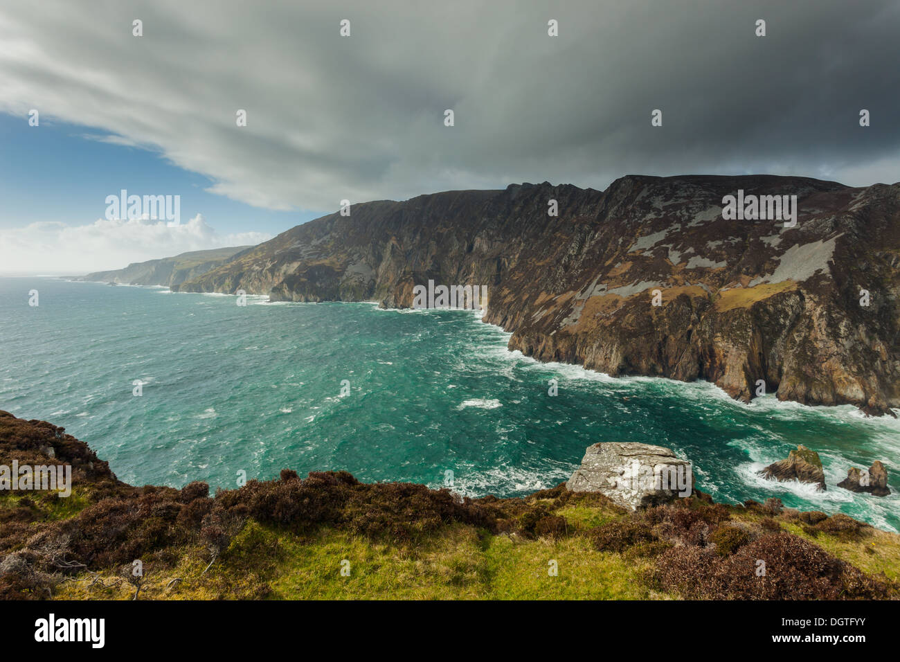 Slieve league hi-res stock photography and images - Alamy