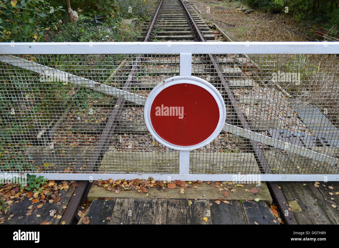 Red stop sign train uk hi-res stock photography and images - Alamy