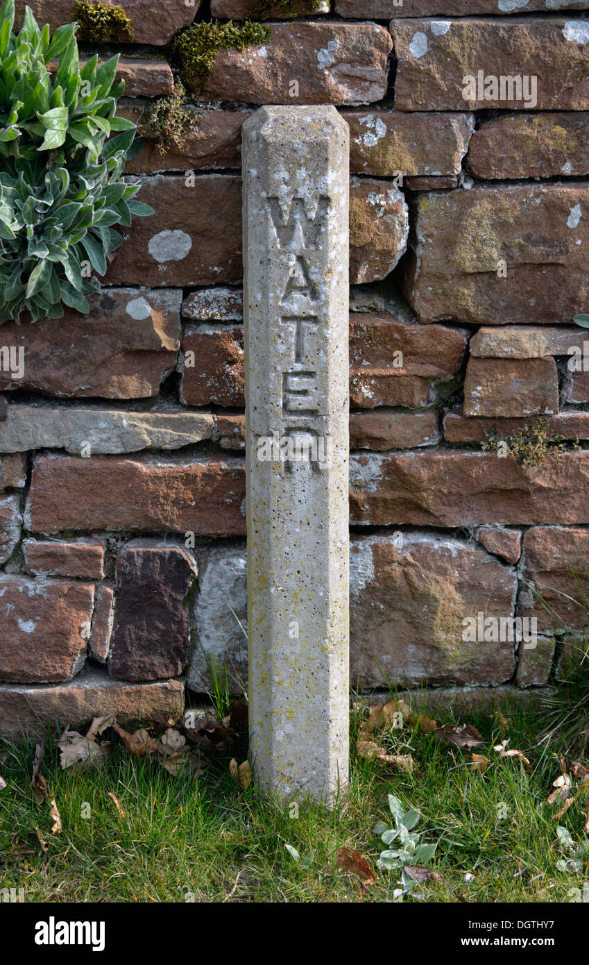 Concrete marker hi-res stock photography and images - Alamy
