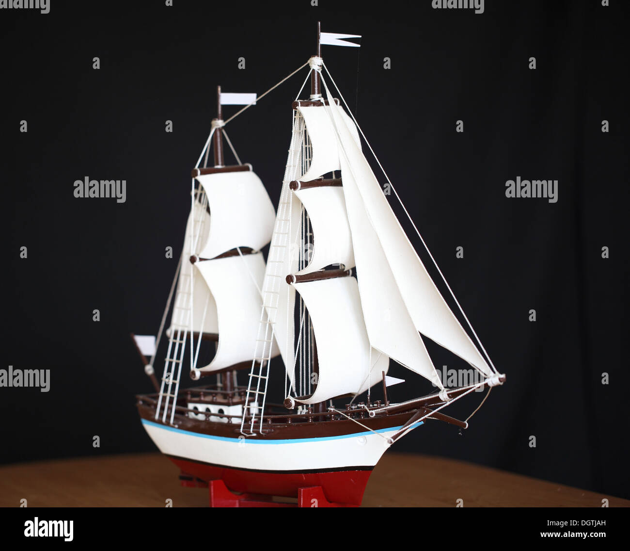Ship model craft hi-res stock photography and images - Alamy