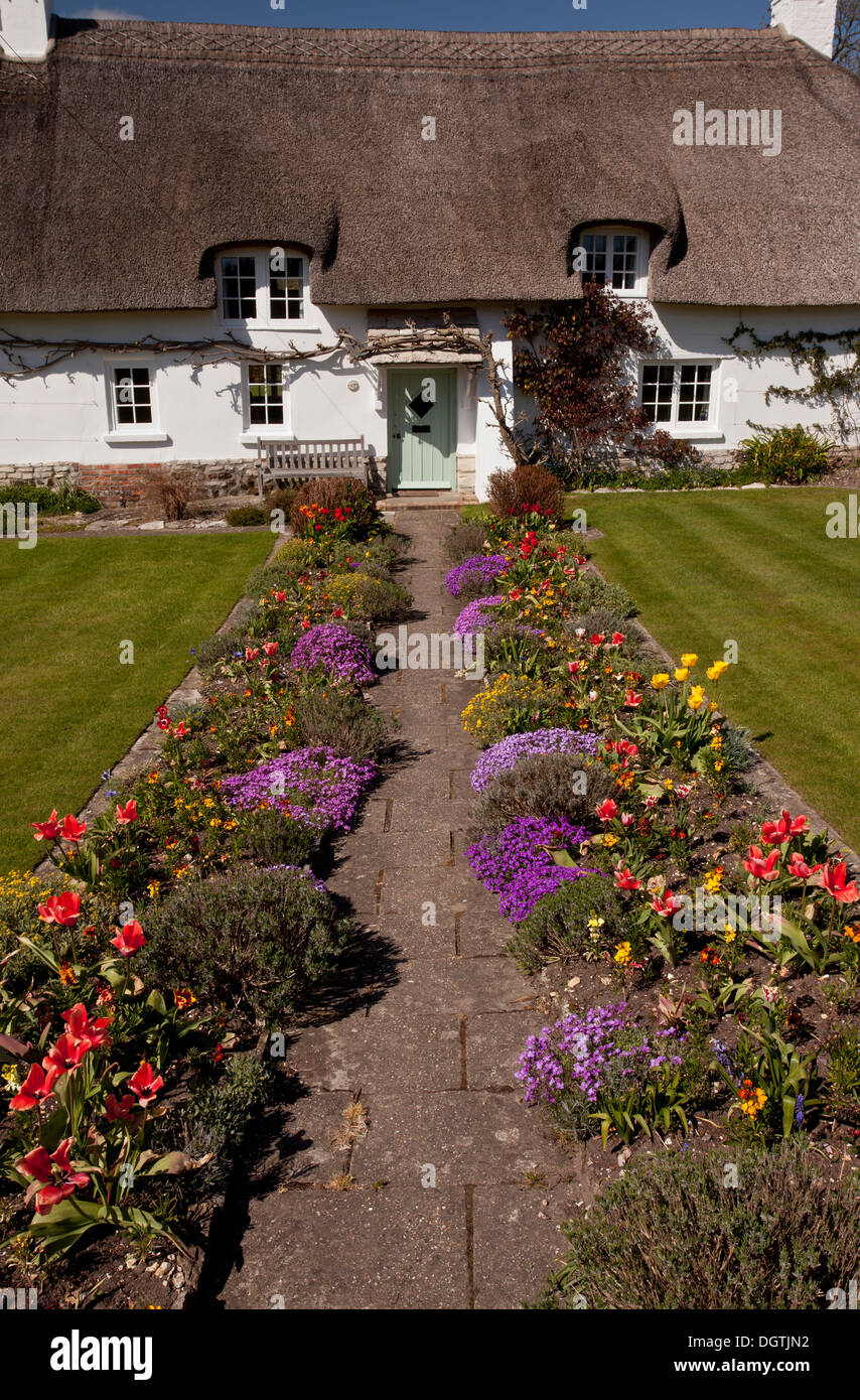Cottage garden with flowery borders in Briantspuddle, Dorset Stock ...