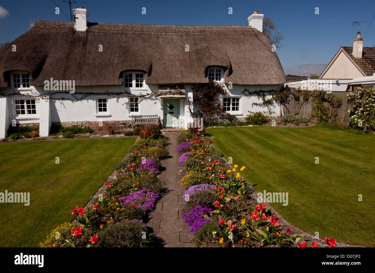 Cottage garden with flowery borders in Briantspuddle, Dorset Stock ...