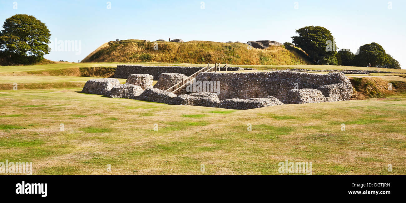 Old cathedral ruins old sarum hi-res stock photography and images - Alamy