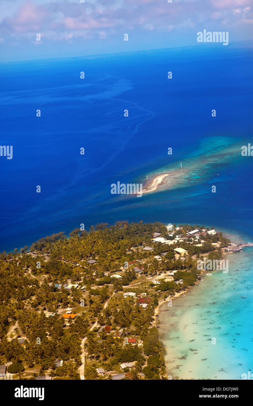 Islands at the ocean. Aerial view Stock Photo - Alamy