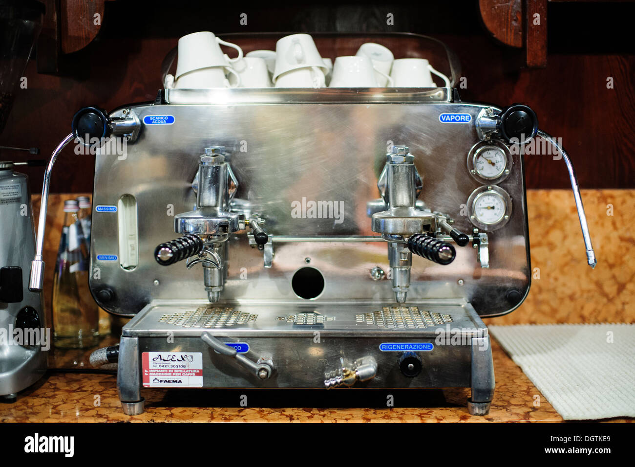 Traditional coffee making italy hi-res stock photography and images - Alamy