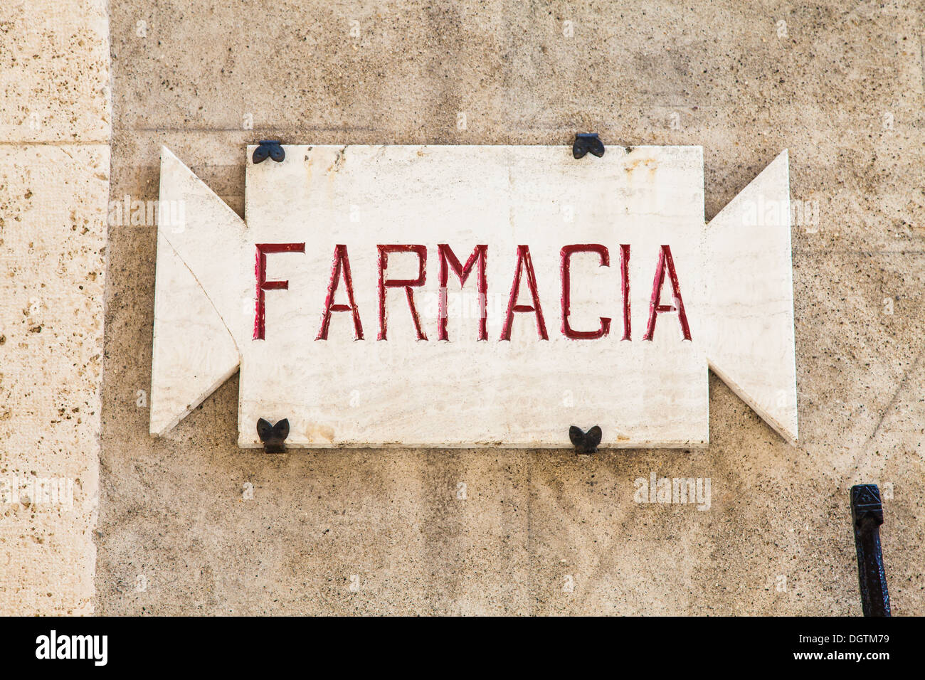 Old pharmacy sign hi-res stock photography and images - Alamy