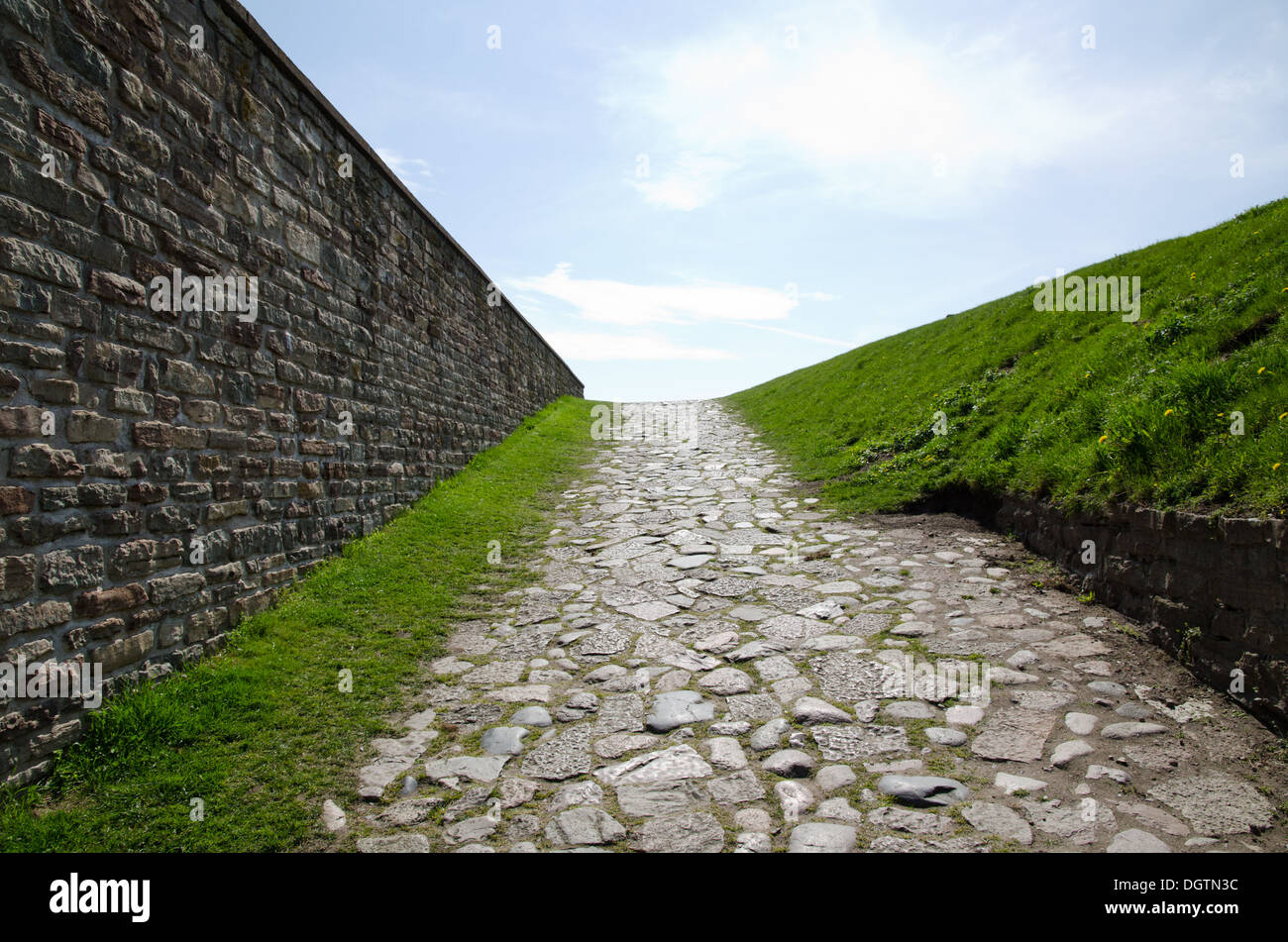 Medieval pathway hi-res stock photography and images - Alamy
