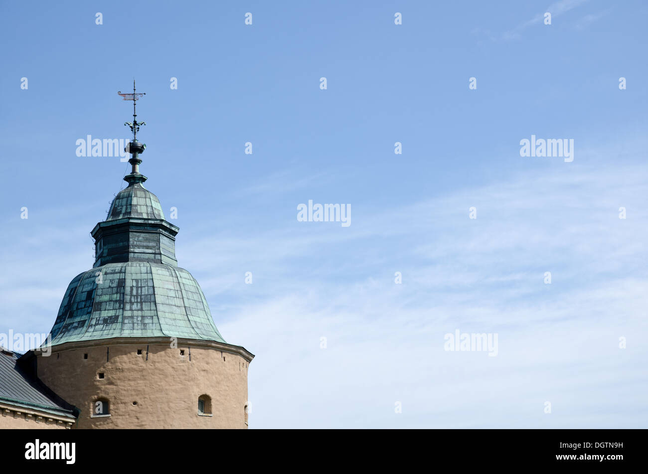 Medieval roof hi-res stock photography and images - Alamy