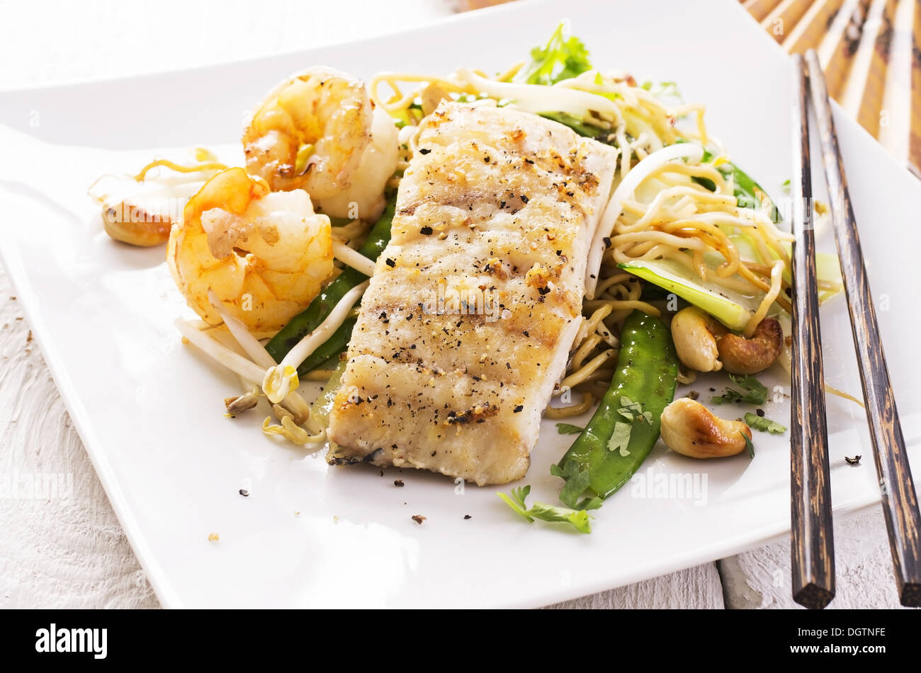 Asian stir fry fish hi-res stock photography and images - Alamy