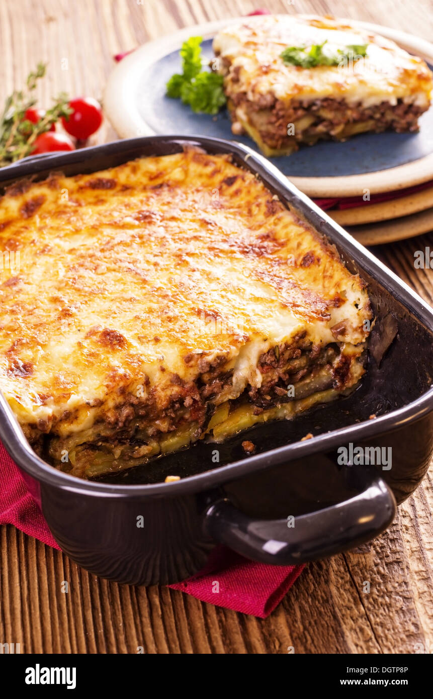 Mousakas hi-res stock photography and images - Alamy