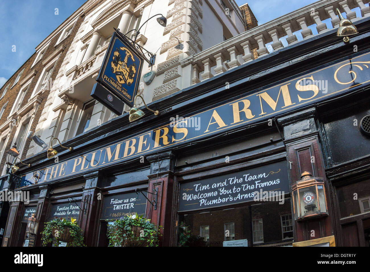 Plumbers arms pub hi-res stock photography and images - Alamy