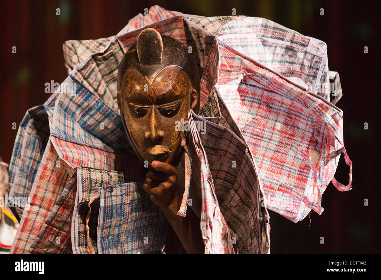 Robyn Orlin/Moving into Dance Mophaton, performance at Stratford Circus ...