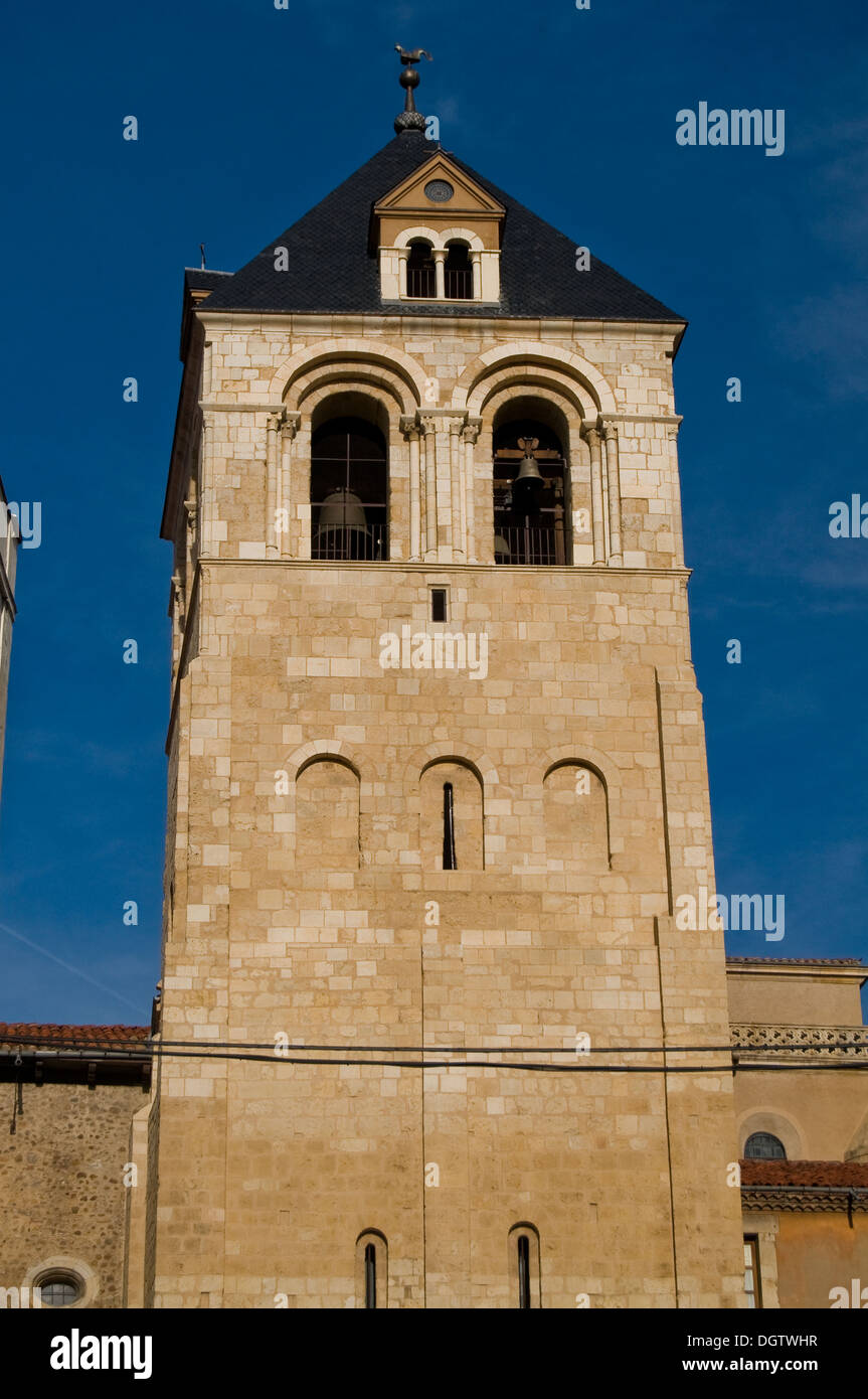 Real basilica de san isidoro hi-res stock photography and images - Alamy