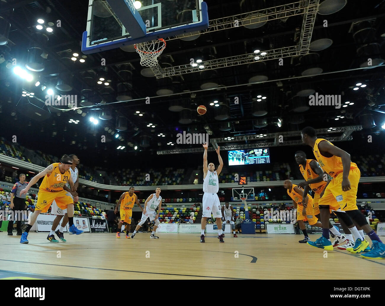 London, UK. 25th Oct, 2013. Raiders' Ben Eaves Forward [16] in action ...