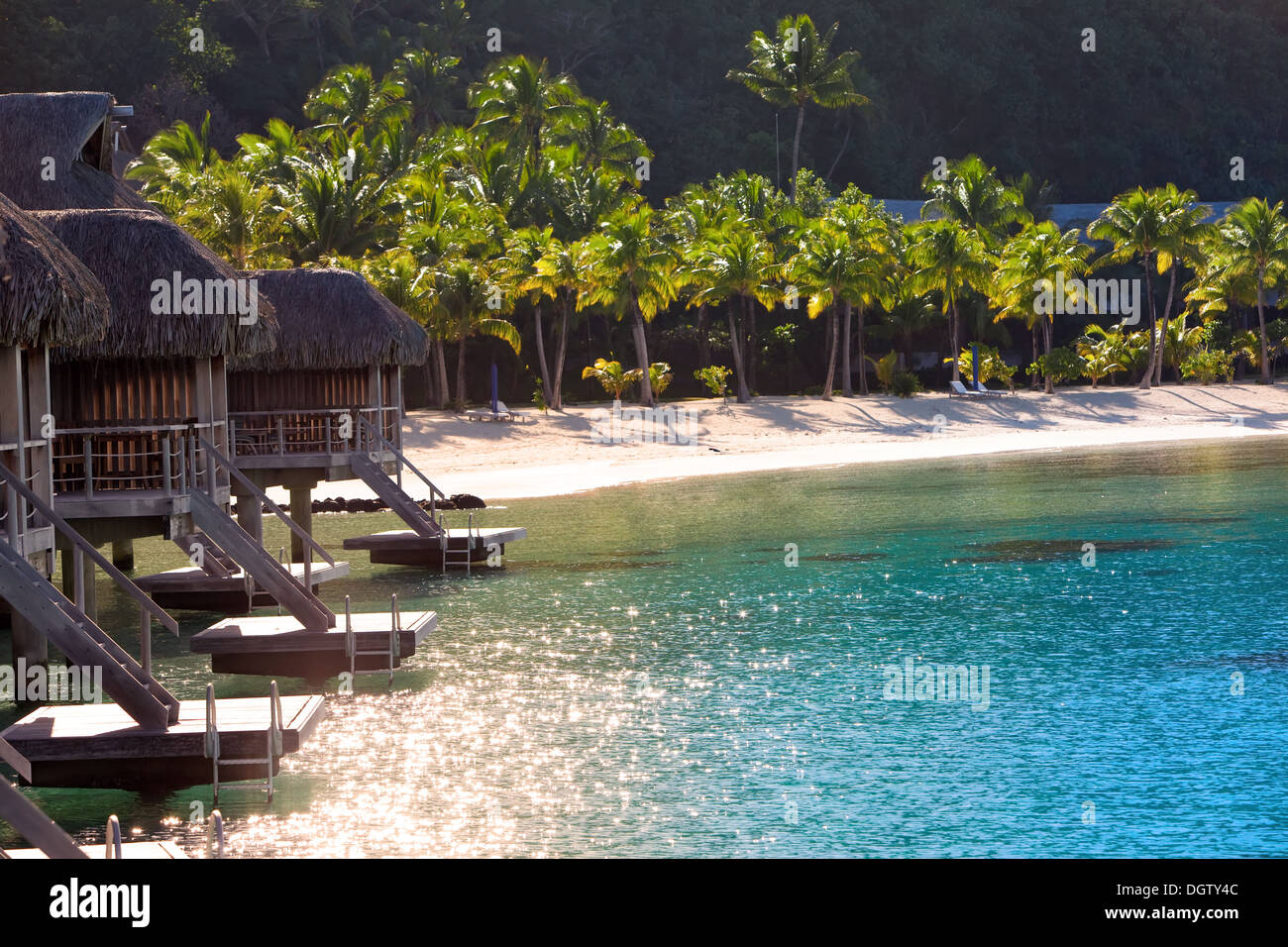 Luxury resort on island tropical hi-res stock photography and images ...