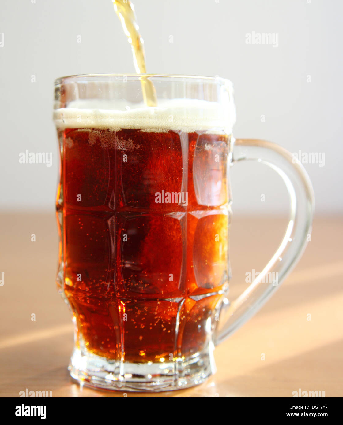 In the glass, fresh brew Stock Photo - Alamy