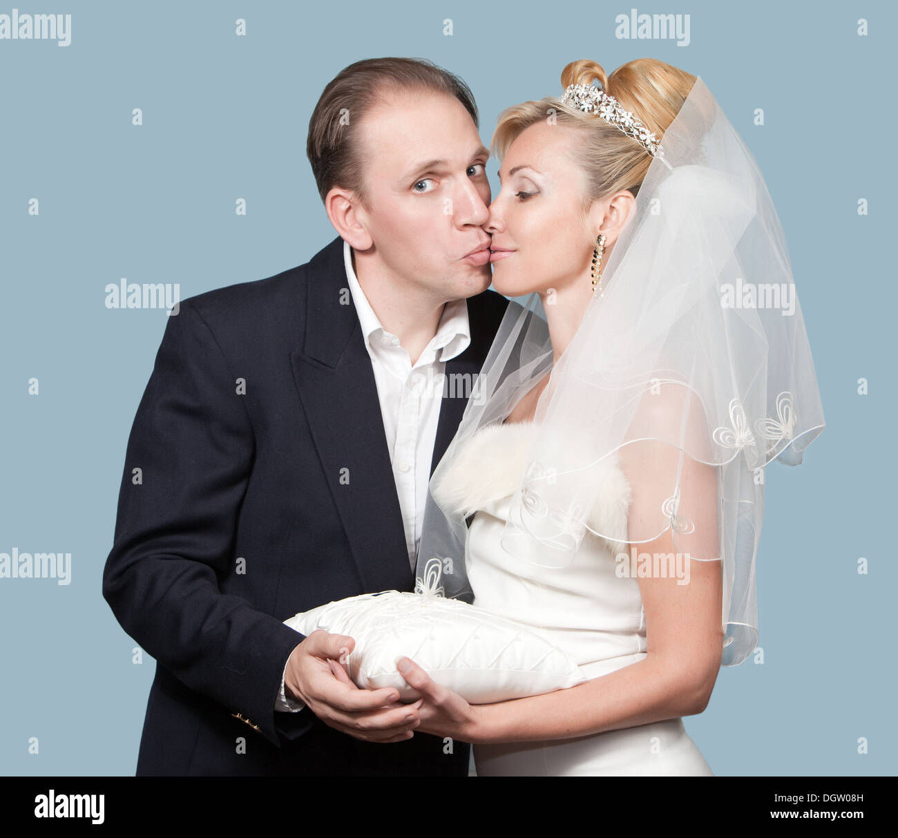 Happy groom and bride Stock Photo - Alamy