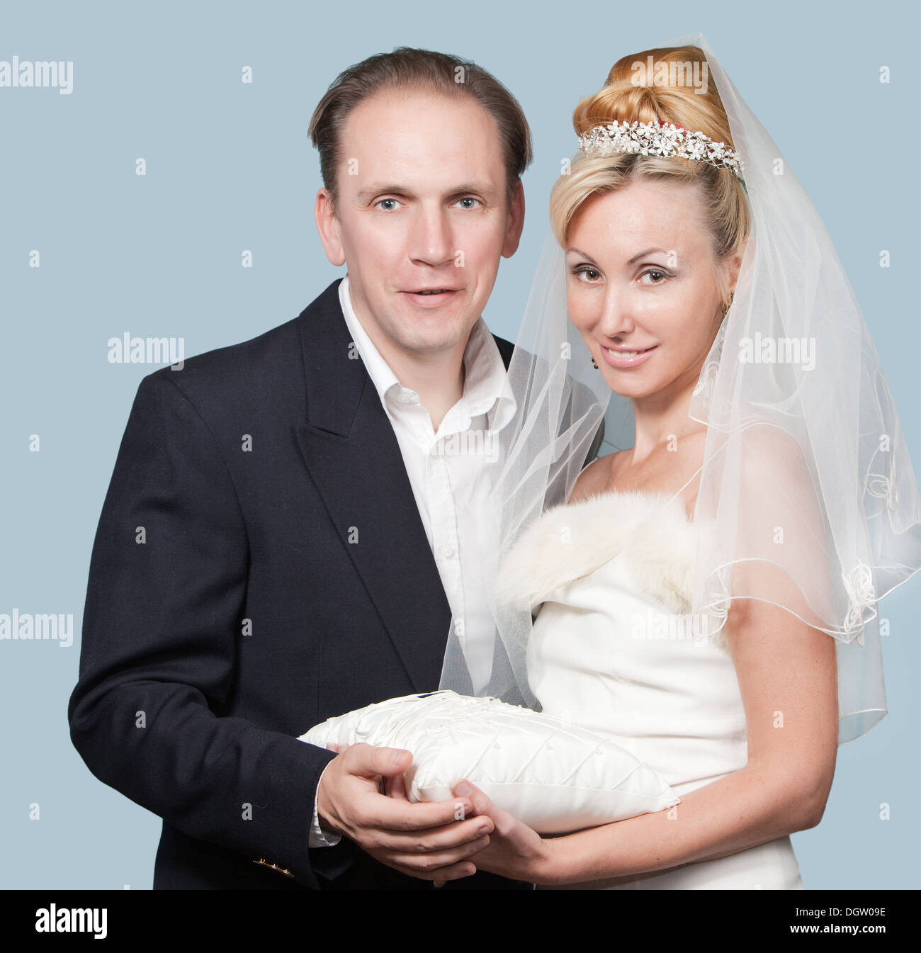 Happy groom and bride Stock Photo - Alamy