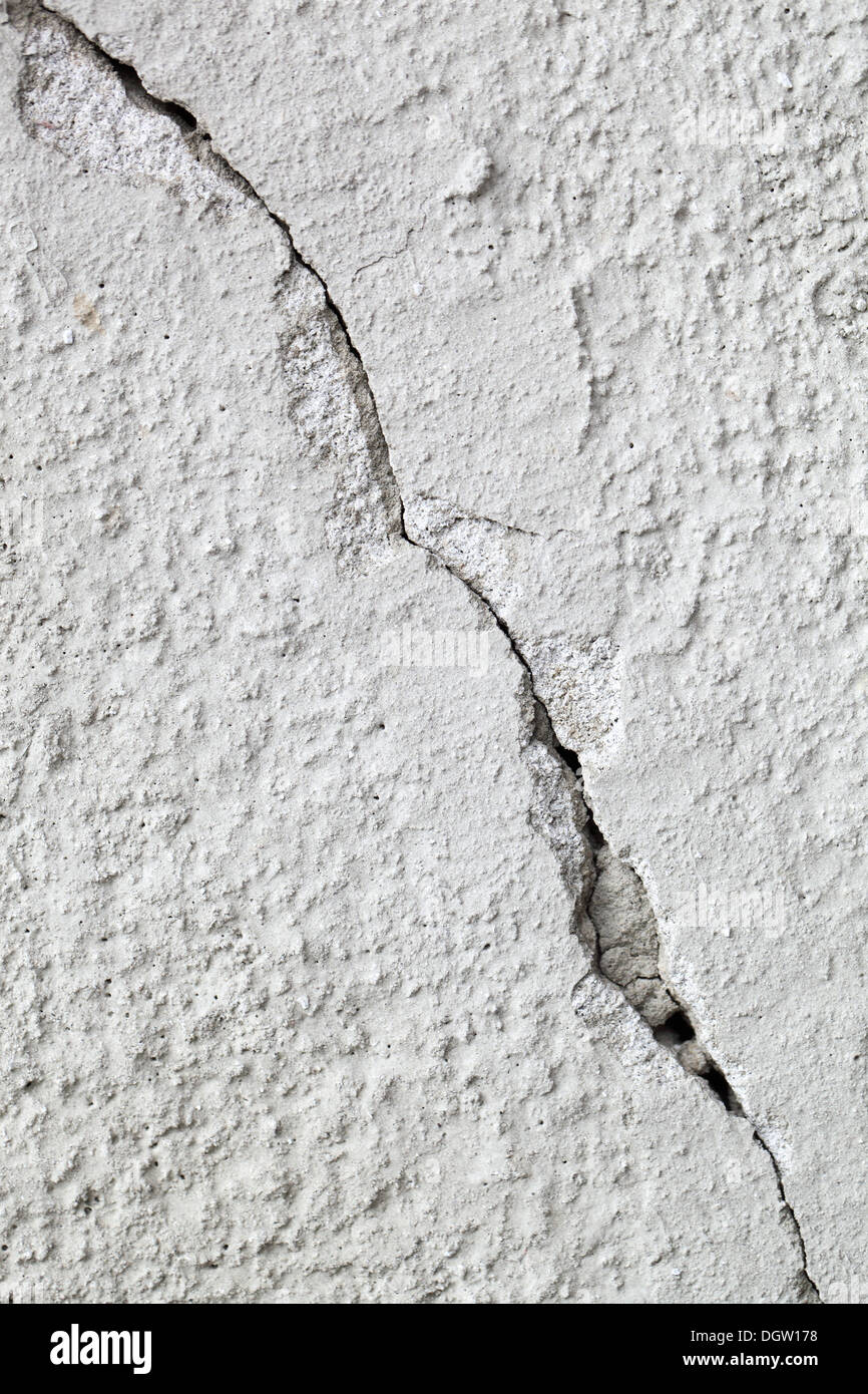 A large gray wall with crack Stock Photo - Alamy