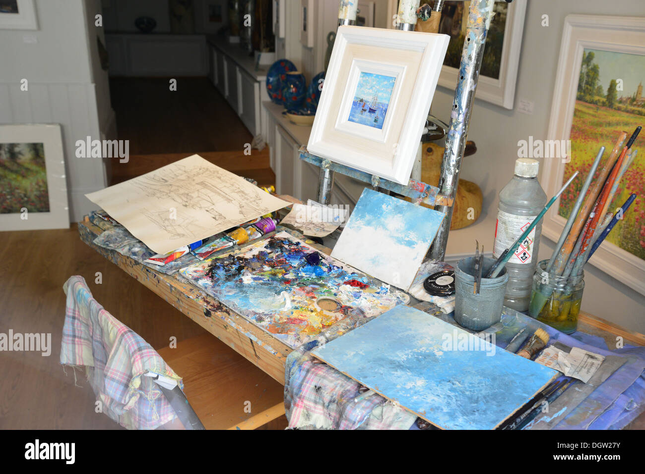 Art studio on harbourfront, Mousehole, Cornwall, England, United Kingdom Stock Photo - Alamy