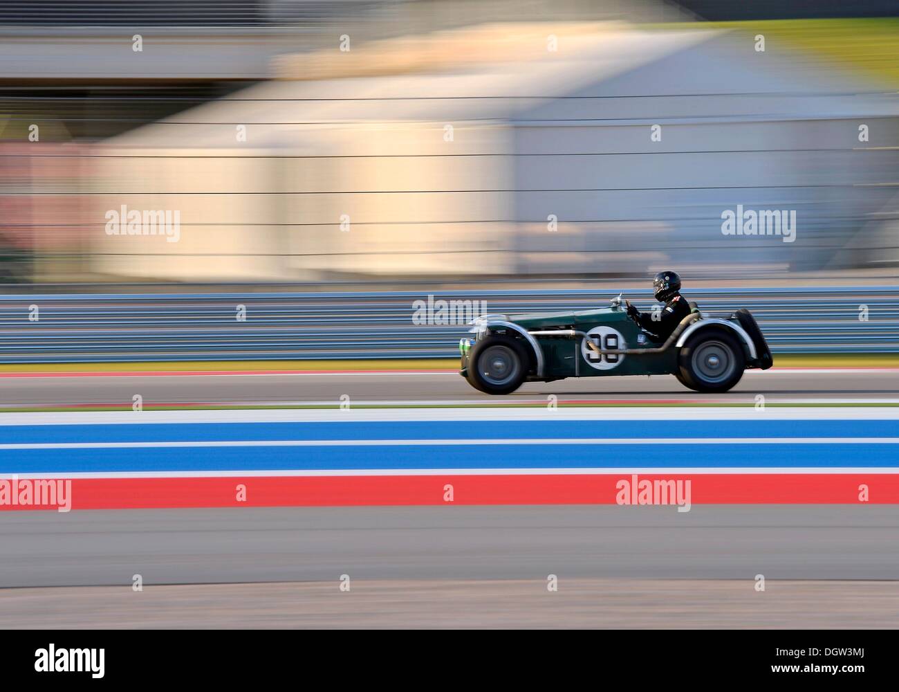 Austin, TX, USA. 25th Oct, 2013. October 25, 2013: .Michael Jacobsen ...