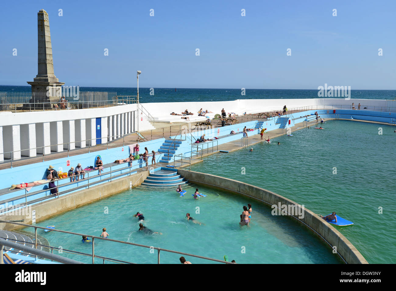 Jubilee pool outdoor lido swimming pool hi-res stock photography and ...