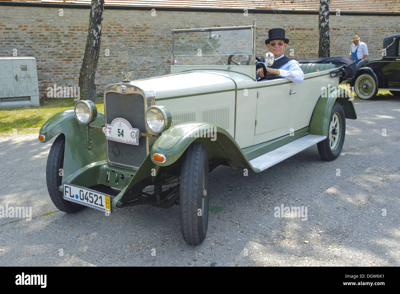 Vintage wanderer hi-res stock photography and images - Alamy