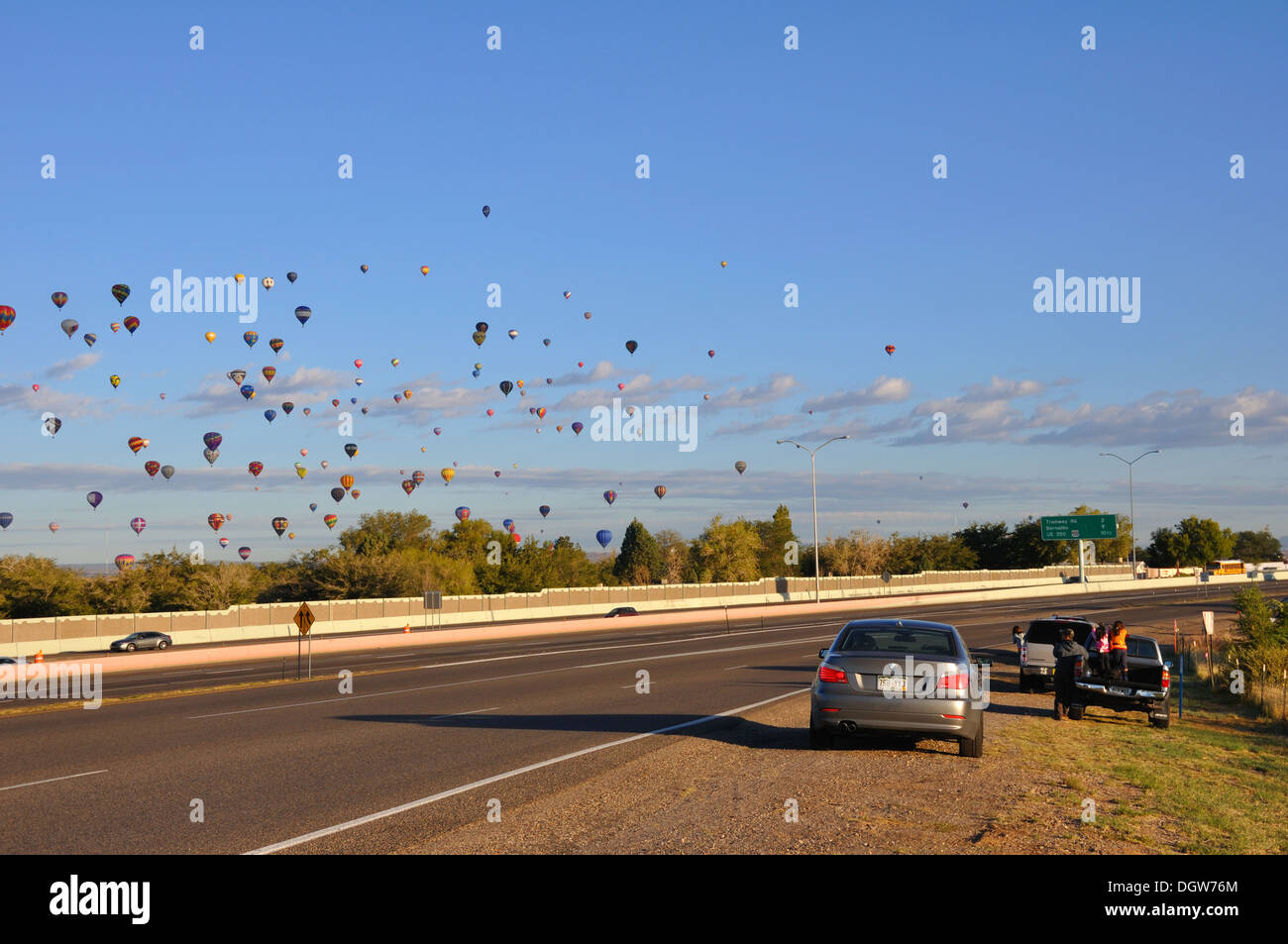 Roadside spectators during the Albuquerque International Balloon Fiesta ...