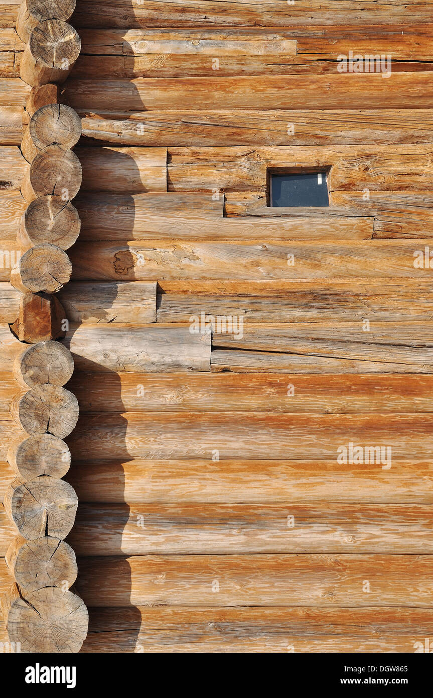 Wooden logs wall Stock Photo - Alamy