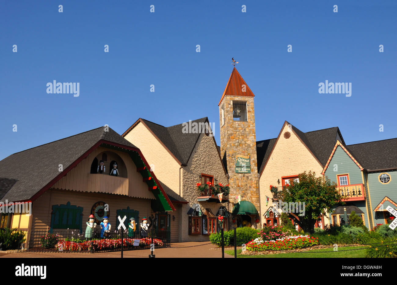 The Christmas Place shopping village, Pigeon Forge, Tennessee, USA ...