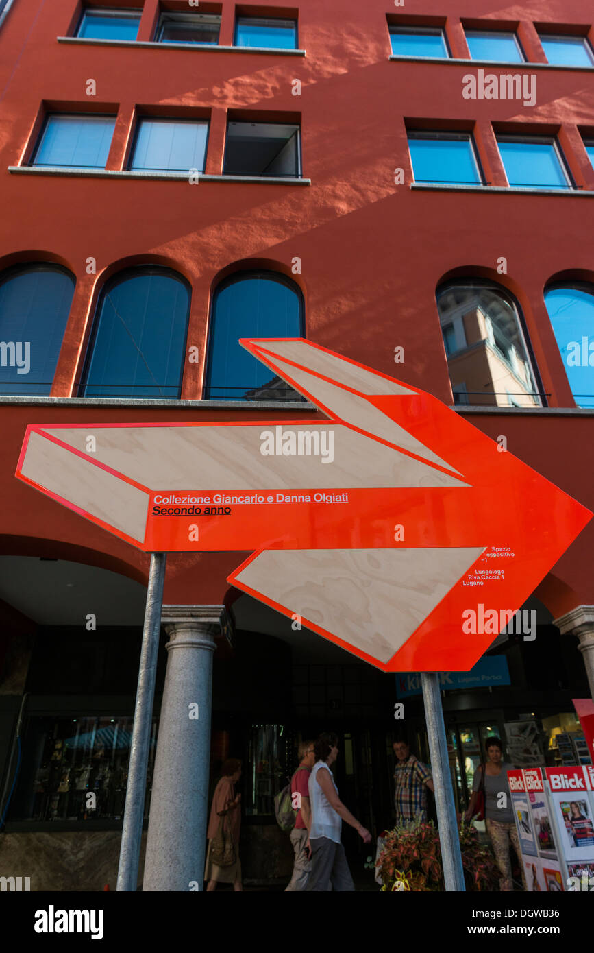 Large pointed signpost for the Collection Giancarlo e Danna Olgiati ...