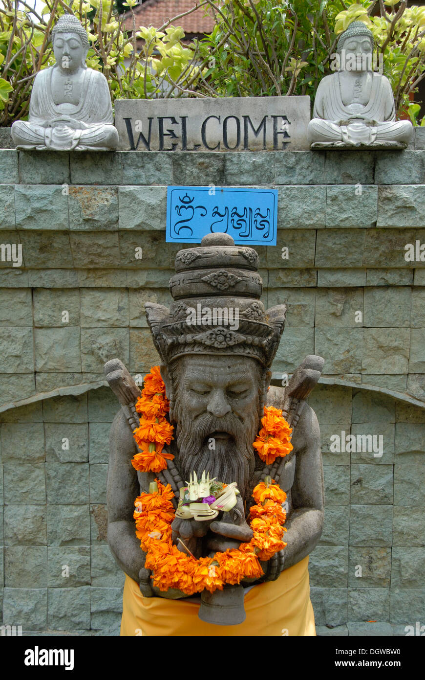 Decorated stone sculpture hi-res stock photography and images - Alamy